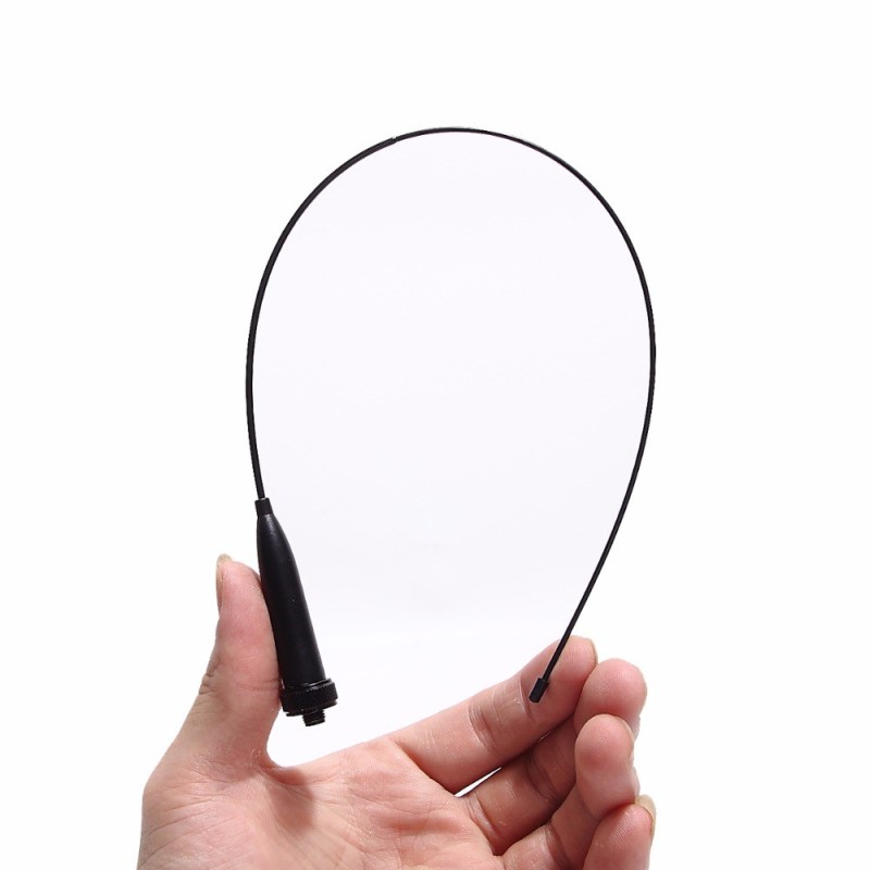 Flexible titanium antenna measuring 36 cm.